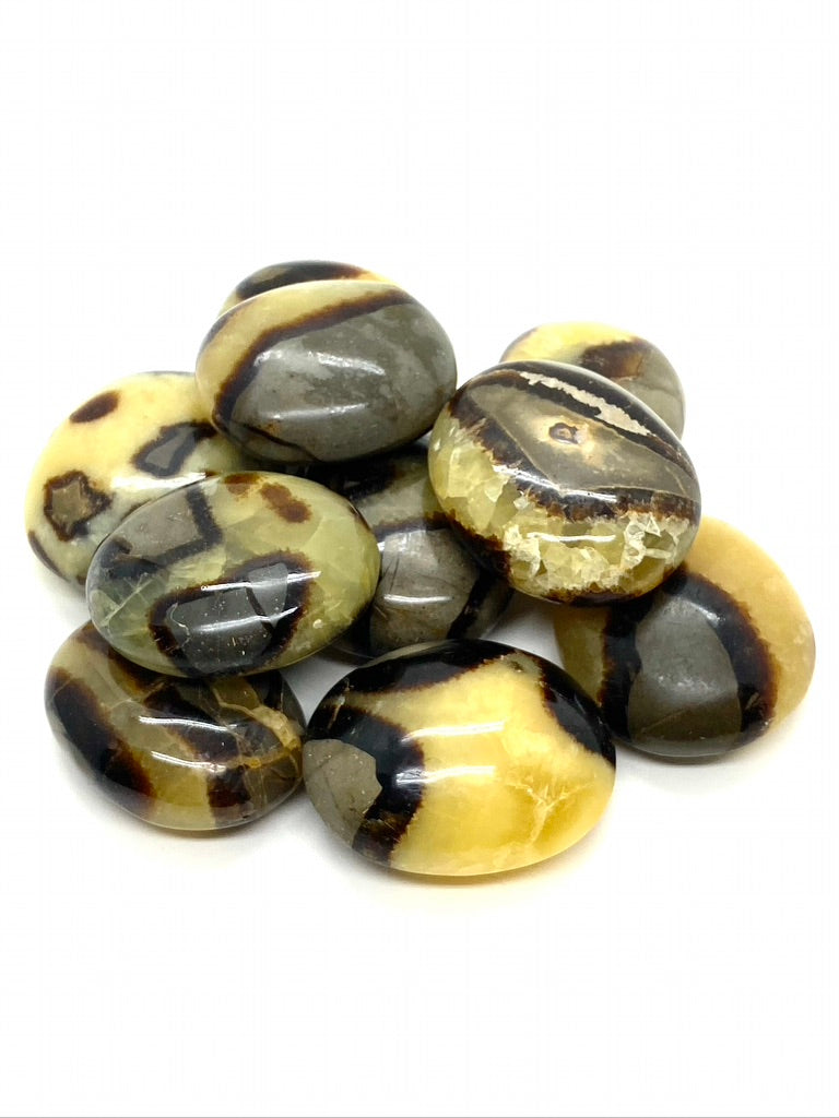 Septarian Pebble – Alchemy & Aura