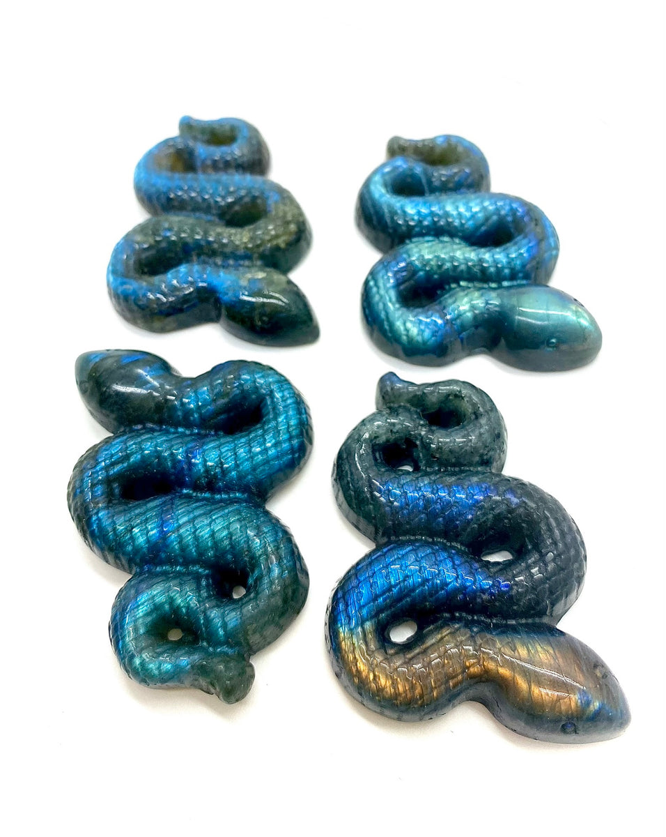 Labradorite Snake – Alchemy & Aura